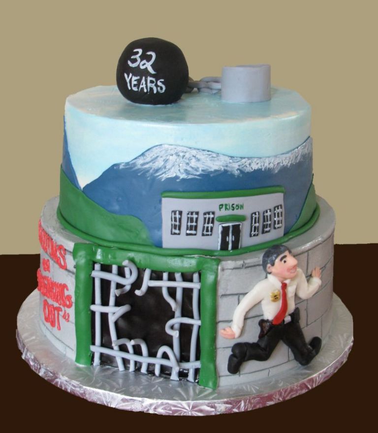 88+ Retirement Cake Ideas & Sayings We Love - BingingJoy